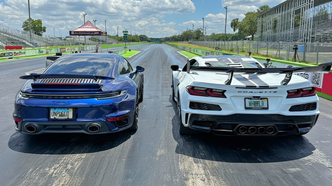 Chevrolet Corvette C8 ZR1 vs Porsche 911 Turbo S Quarter Mile Drag Race
