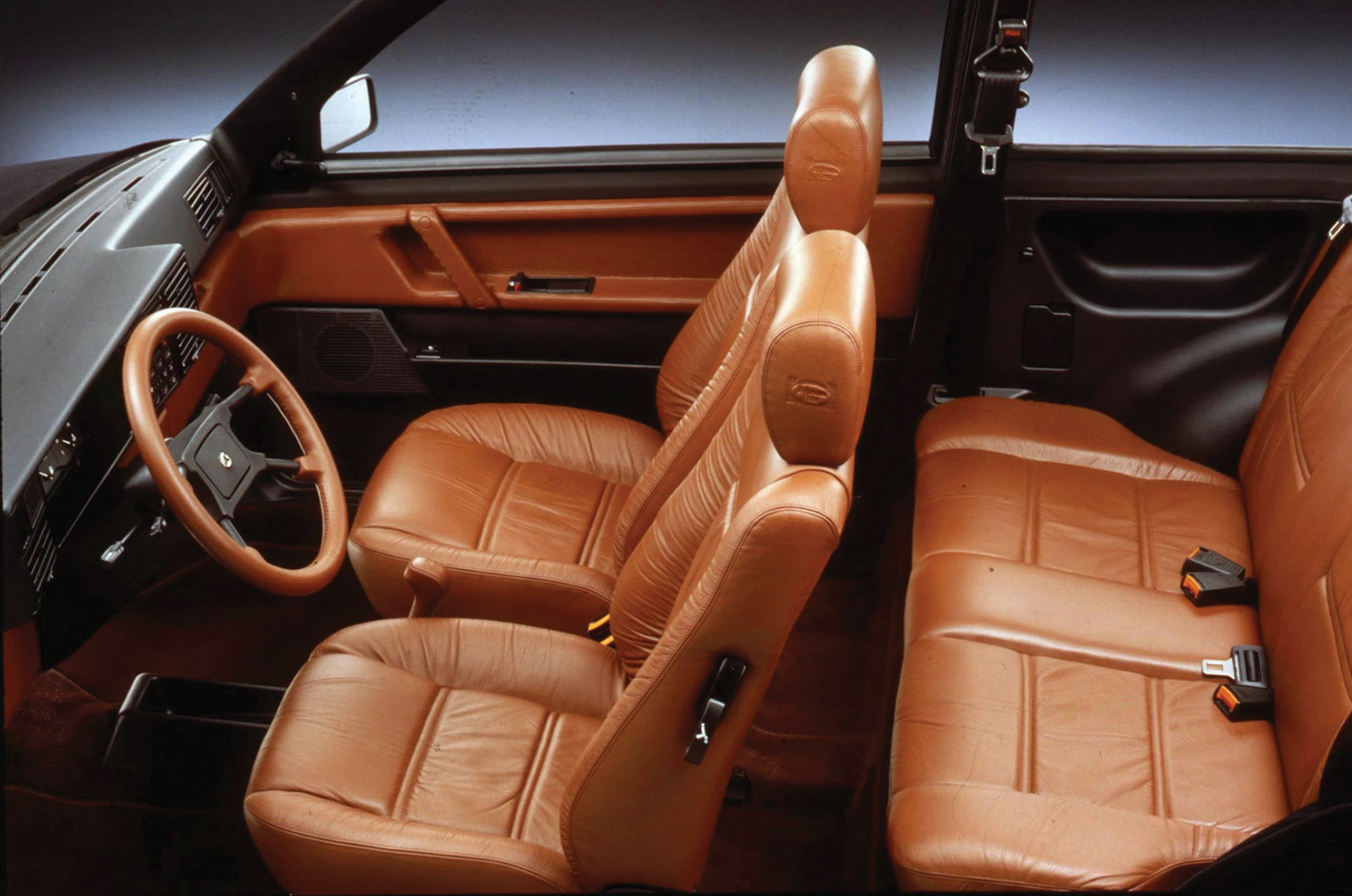 10 top luxury compact cars