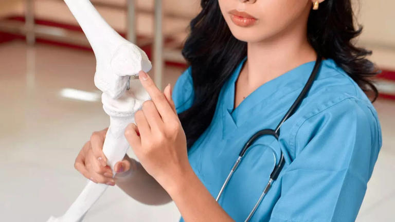 Women reach peak bone density by 30: Here's how to keep bones strong ...