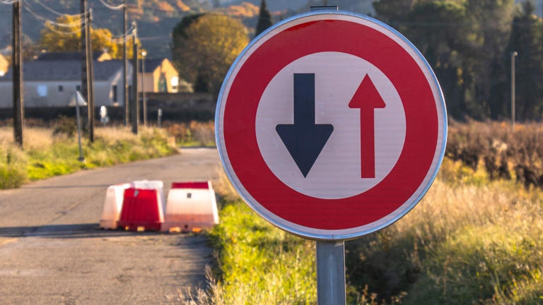 Το σήμα που δεν γνωρίζουν οι περισσότεροι οδηγοί - Τι σημαίνει, ποιο το ...