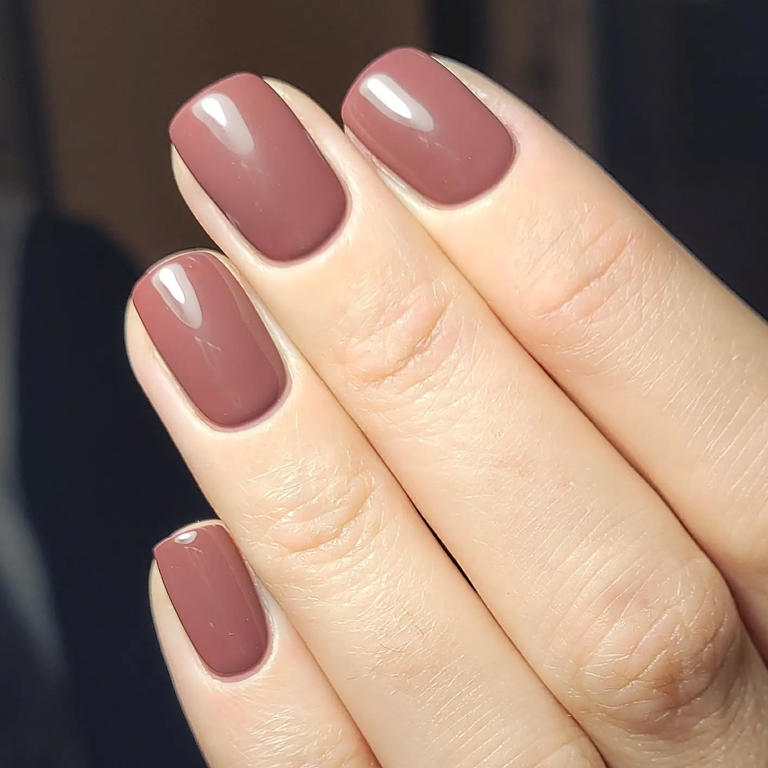 Moody, Syrupy, and Expensive-Looking—Rum Raisin Nails Are About to Be ...