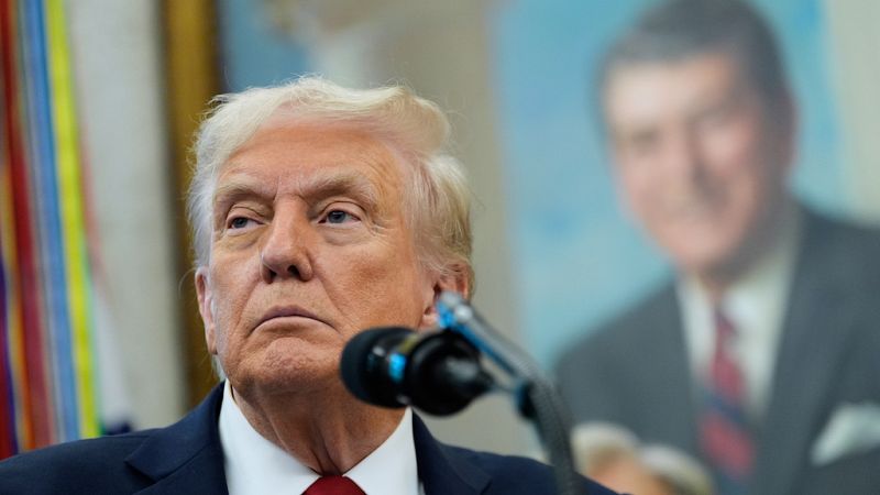 Trump pede a Israel que pare de bombardear Gaza depois de o Hamas ter ...