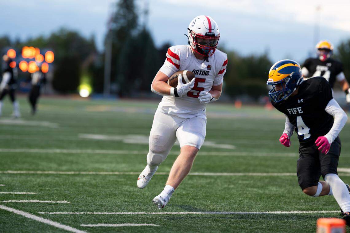 High school football roundup: McCall piles 4 TD, Orting clinches state ...