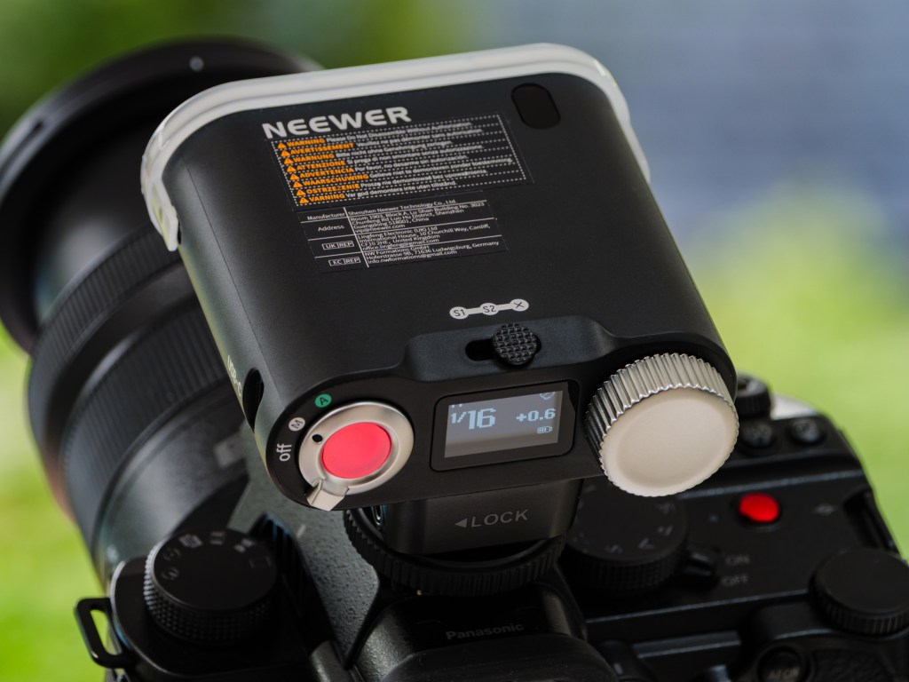 Neewer Z160 flash review – just because you can buy it, does it mean ...