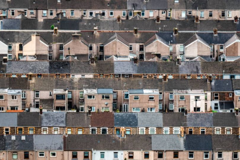 All UK households told to prepare four items as Met Office issues warning