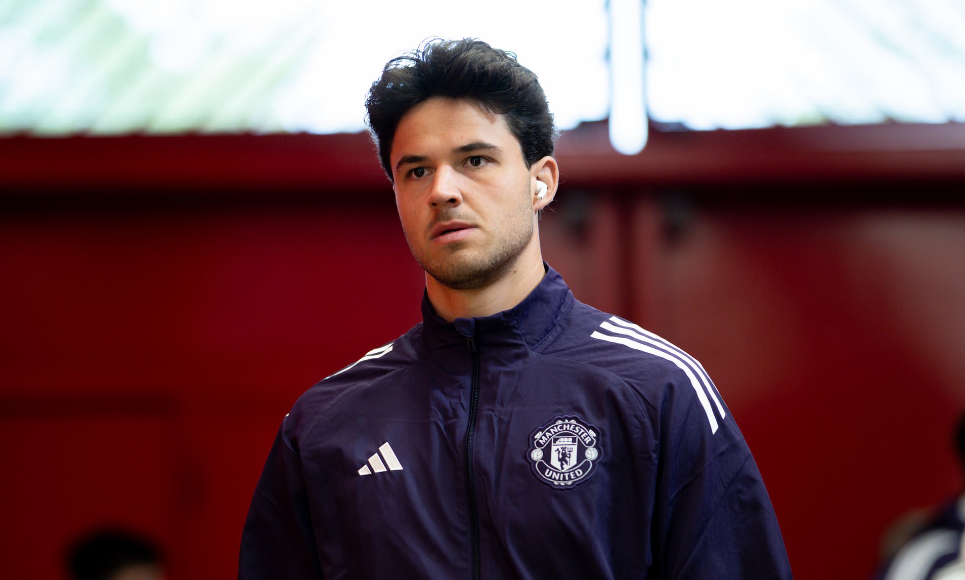 Manchester United goalkeeper Senne Lammens makes debut against Sunderland