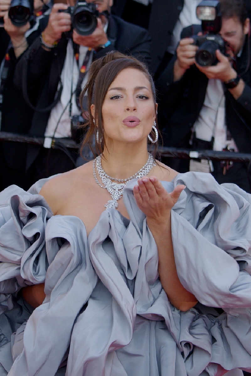 Ashley Graham weist mit mutiger neuer Linie auf Lücken in der Branche hin