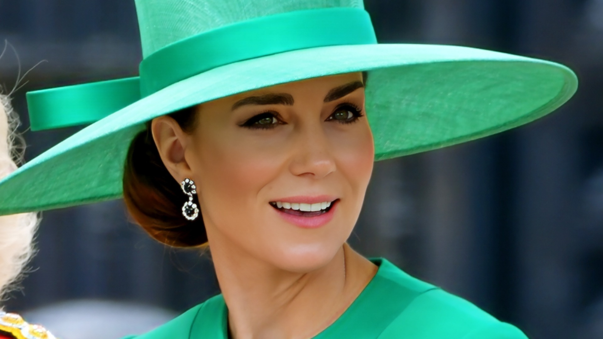 The Royal Family Wearing Certain Colors - What Does It Mean?