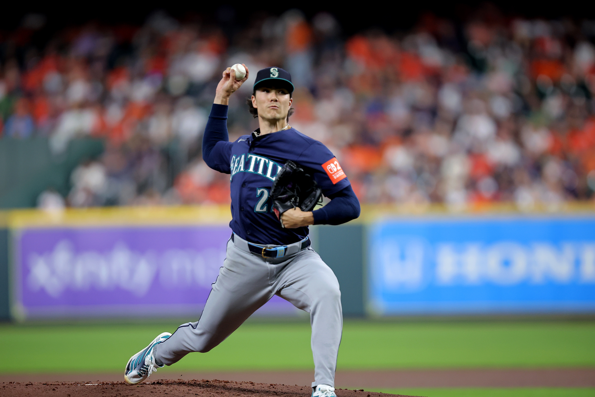 SP Bryan Woo's absence could be hard for Mariners to overcome