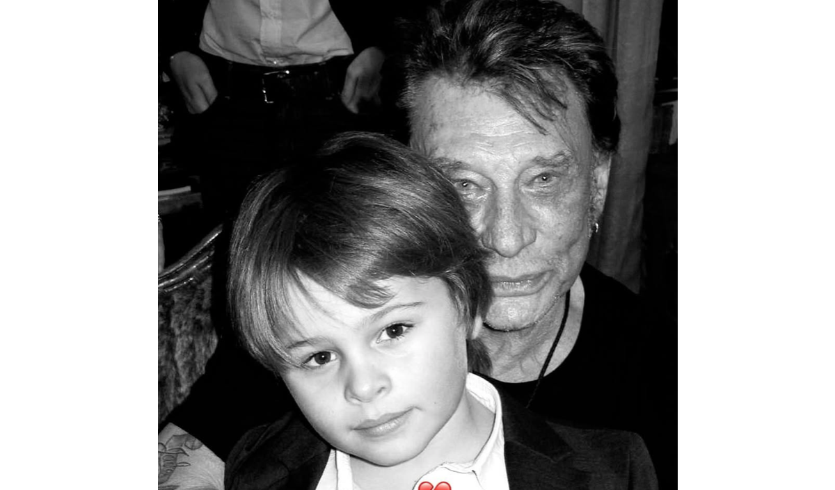 Cameron Smet, fils de David Hallyday et Alexandra Pastor, est le sosie ...