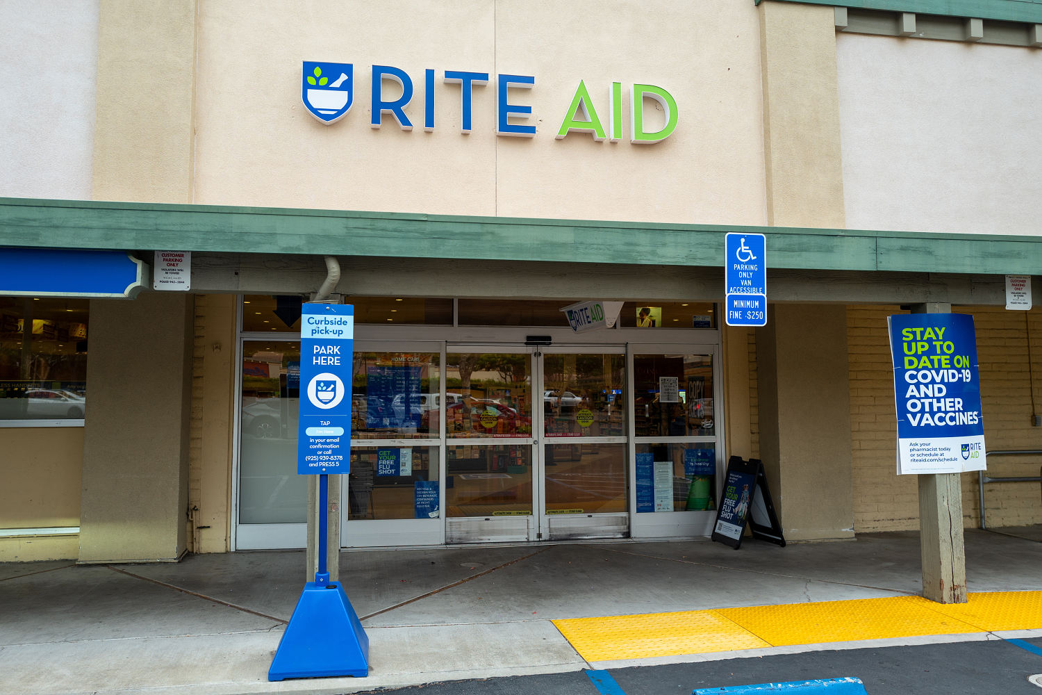 Rite Aide Officially Closes All Stores Nationwide. Here's How to ...