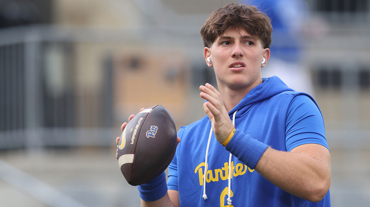 Pittsburgh Panthers making QB change, starting Mason Heintschel vs ...