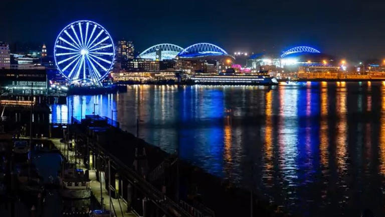 Seattle lights up blue for Mariners ahead playoff games