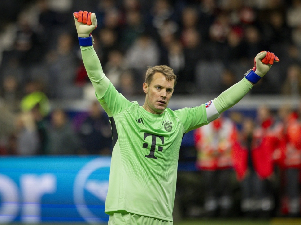 Gleichauf mit Müller: Neuer feiert 362. Bundesliga-Sieg