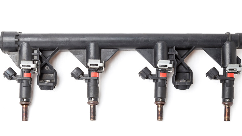 How To Clean Fuel Injectors: 5 Tips And Tricks