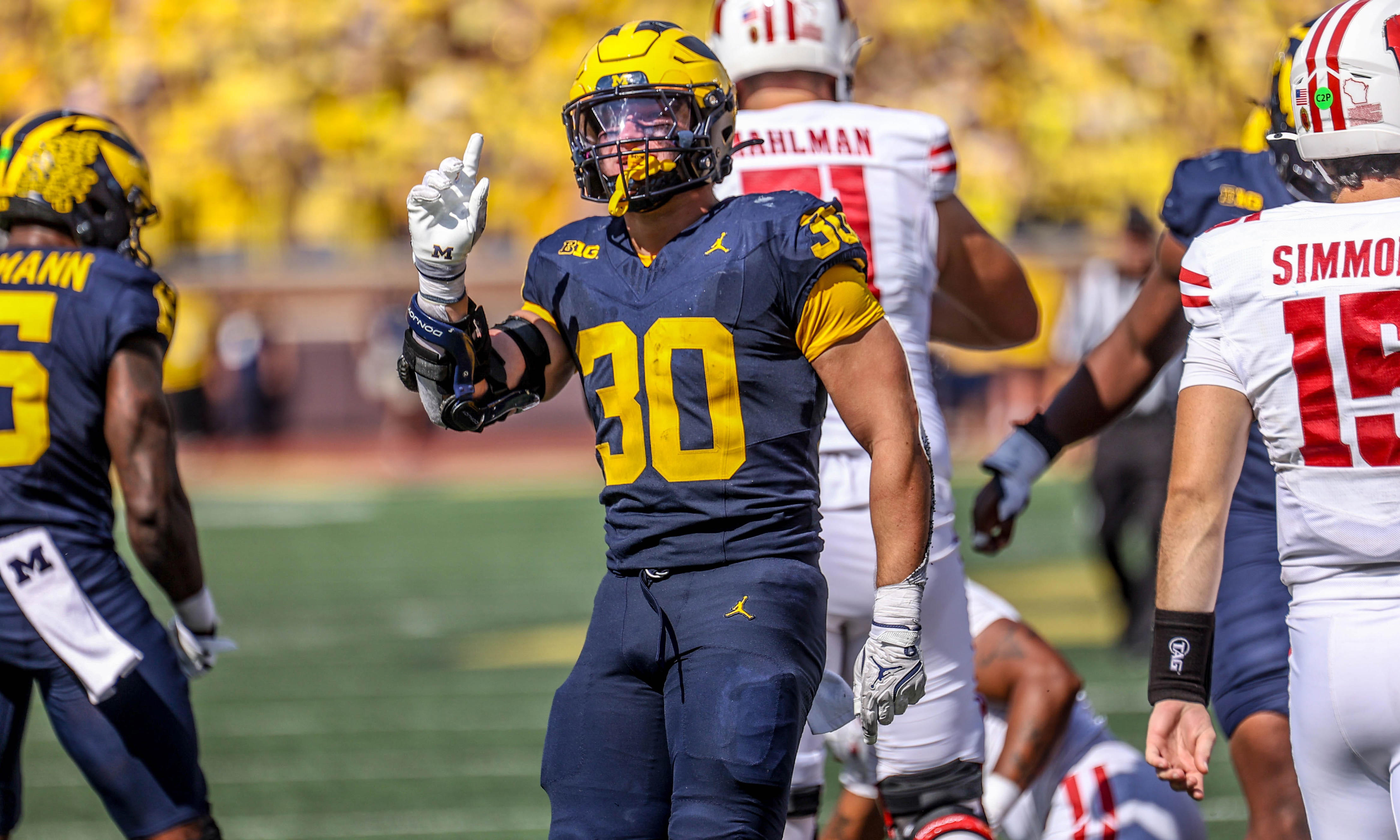 After leading Michigan in tackles, Jimmy Rolder declares for NFL draft