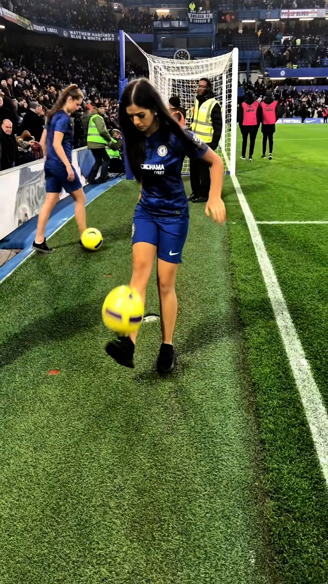 Inspiring Freestyle Ball Juggling Movements