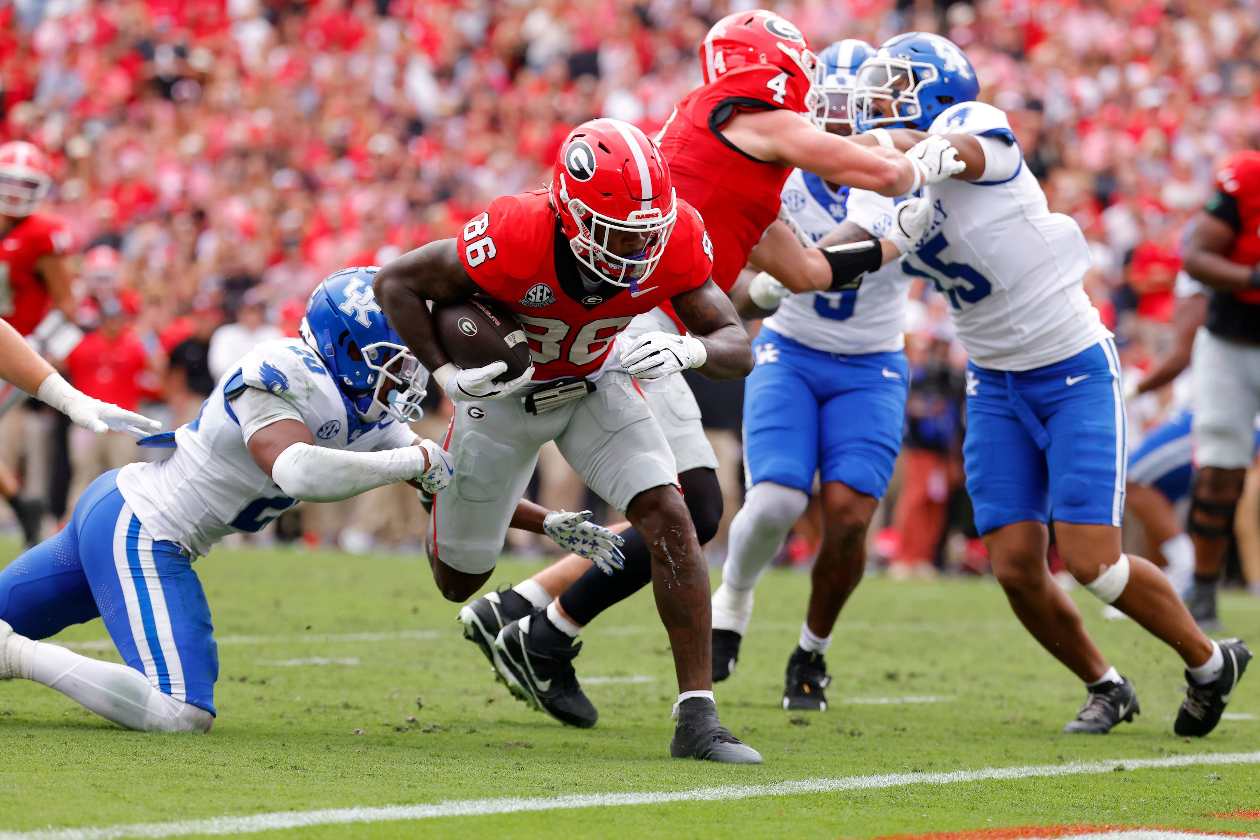 No. 12 Bulldogs bounce back from Bama loss, pull out a win against Kentucky