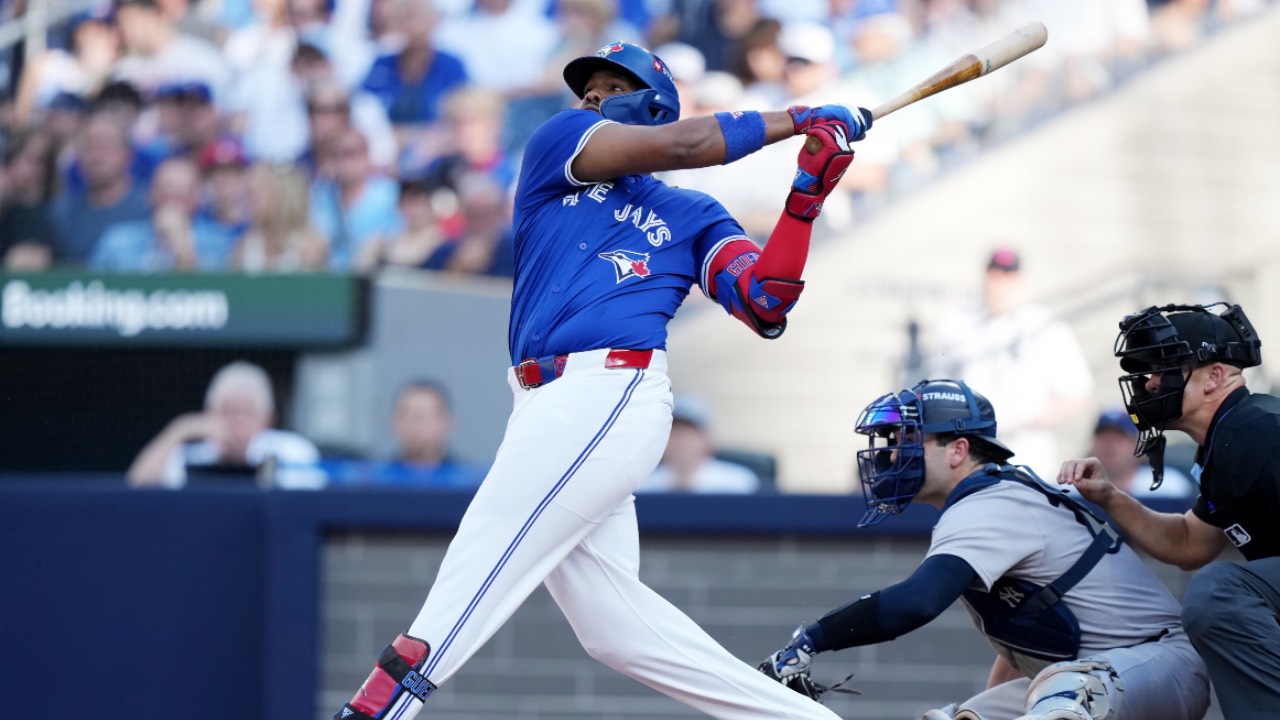 Blue Jays’ Guerrero Jr., Springer named finalists for 2025 AL Hank ...