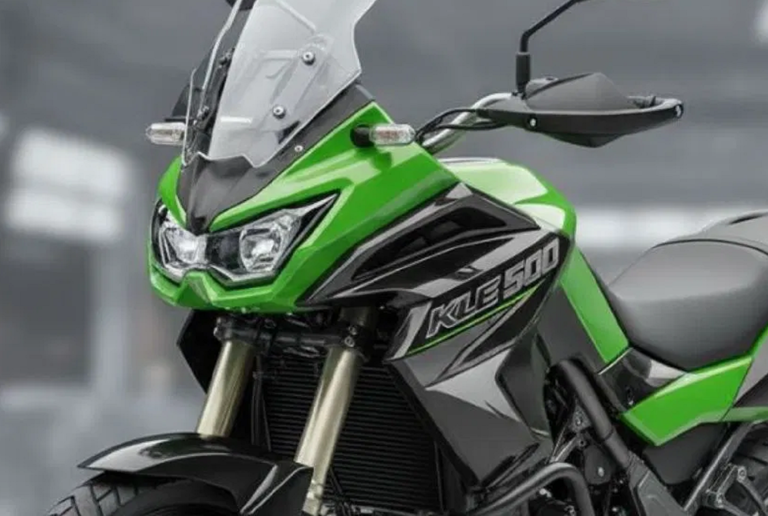 Kawasaki Unveils New Adventure Bike KLE 500, Expected Launch in India ...