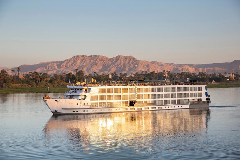 River cruise packing list: What to pack when traveling by riverboat