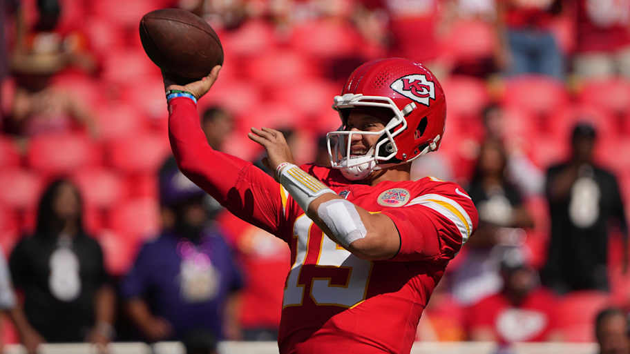 Stats Show Mahomes Improves With This Teammate on the Field