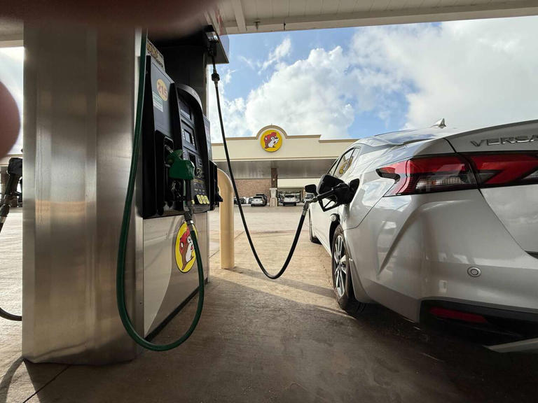 Can you sleep in the Buc-ee's parking lot? What to know
