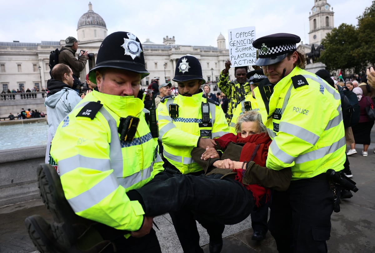 London protest LIVE: Police arrest 492 as Pro-Palestine Action demo ...