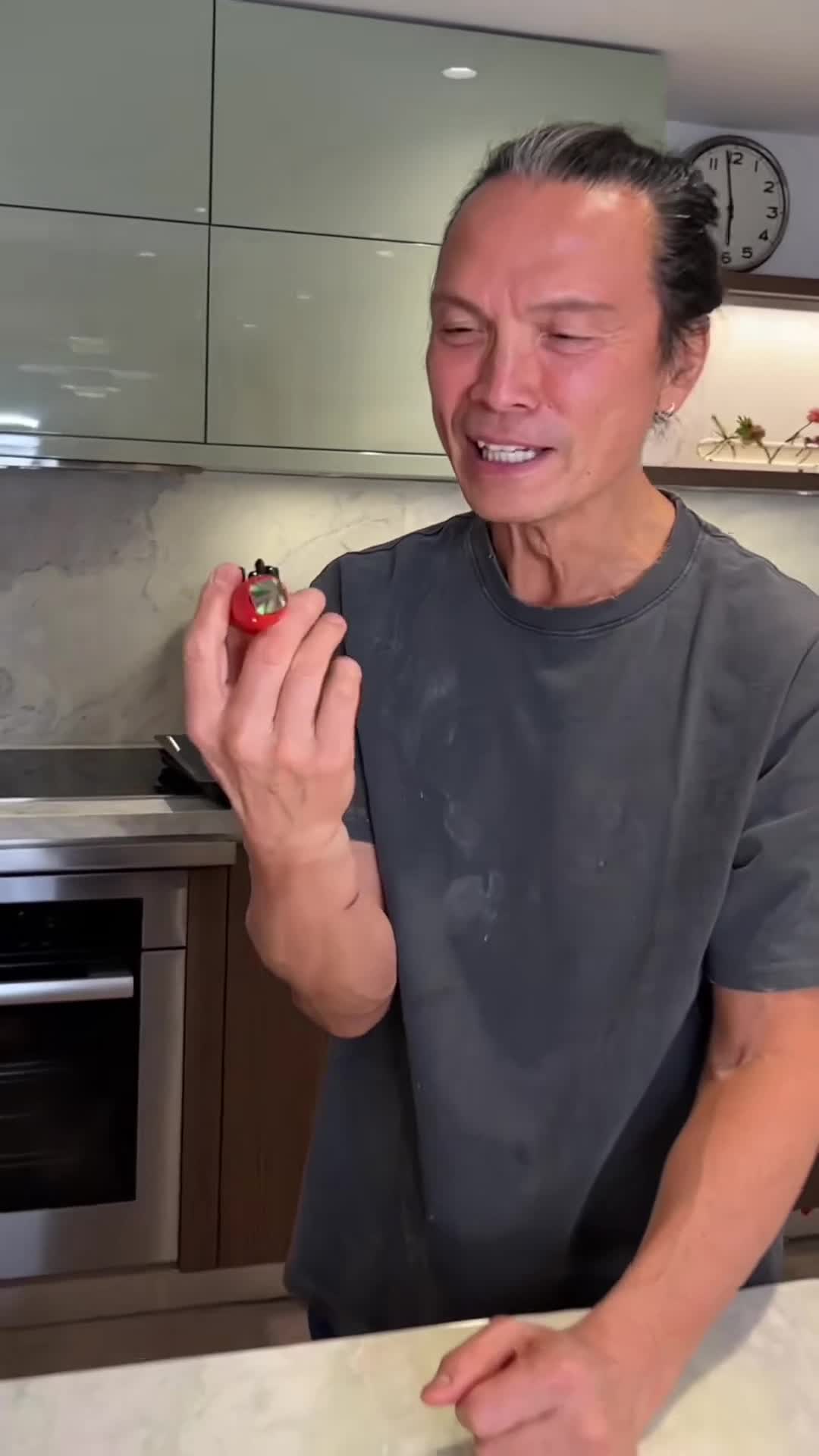 Showing my chef dad modern cooking gadgets!