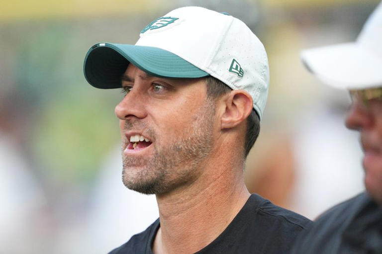 Eagles star gives honest verdict on under-fire coach ahead of Broncos game