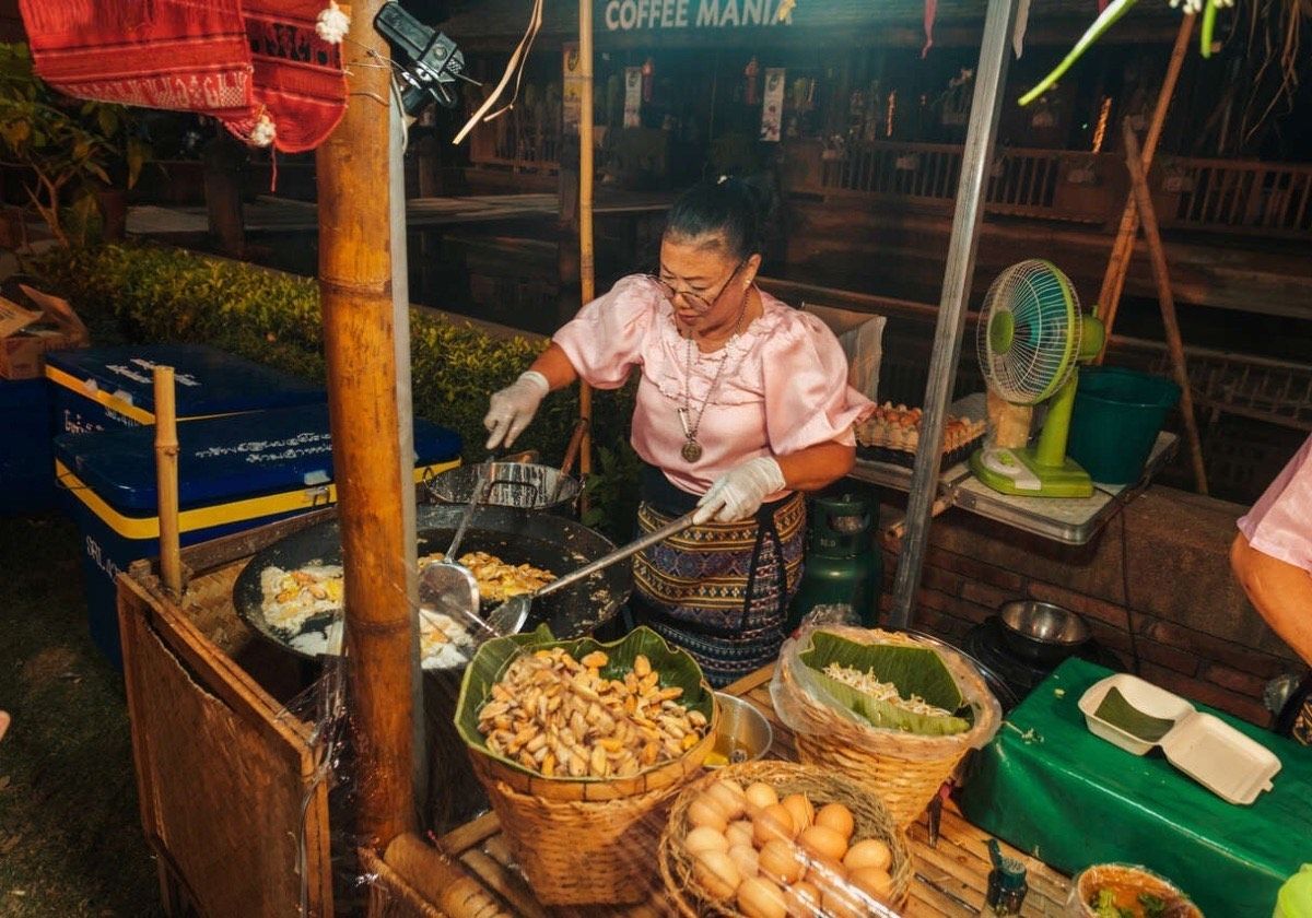 9 Street Food Thailand yang Bikin Nagih, Nomor Pertama Jadi Sarapan ...