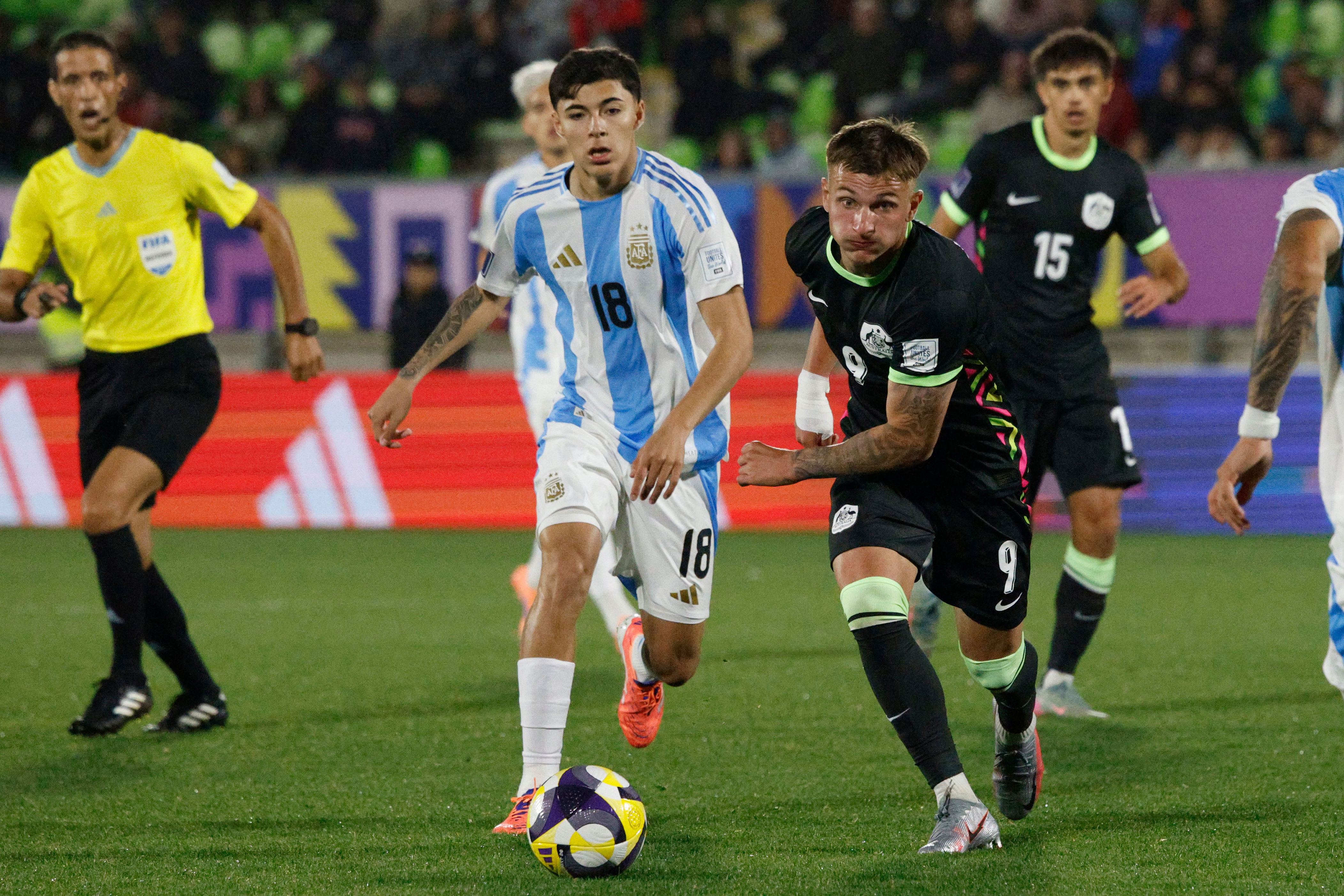 Repasa los triunfos de Argentina y Australia en el cierre del Grupo D ...