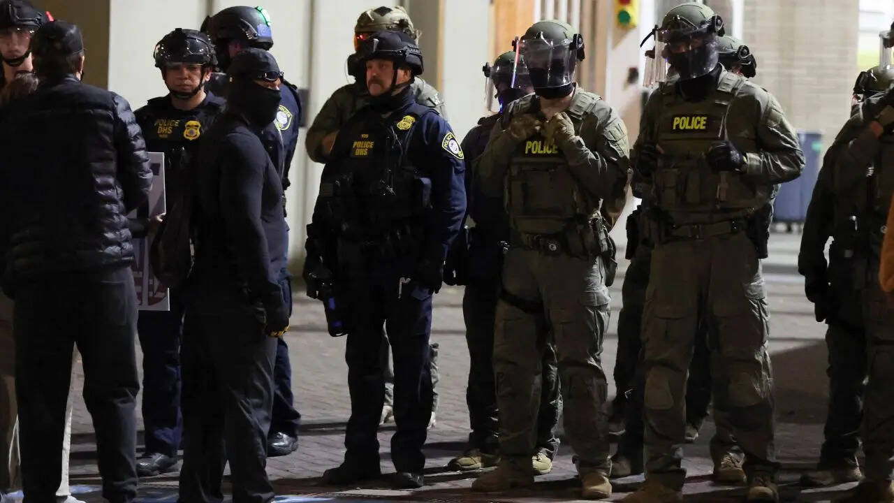How Trump's Plan to Send National Guard to 'War-Ravaged' Portland Has ...
