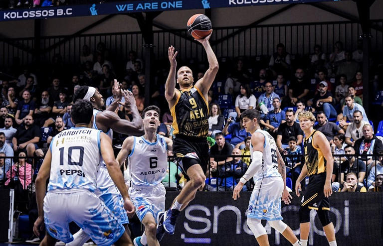 Greek Basketball League: Στο φινάλε επικράτησε η ΑΕΚ – Νίκες για ...