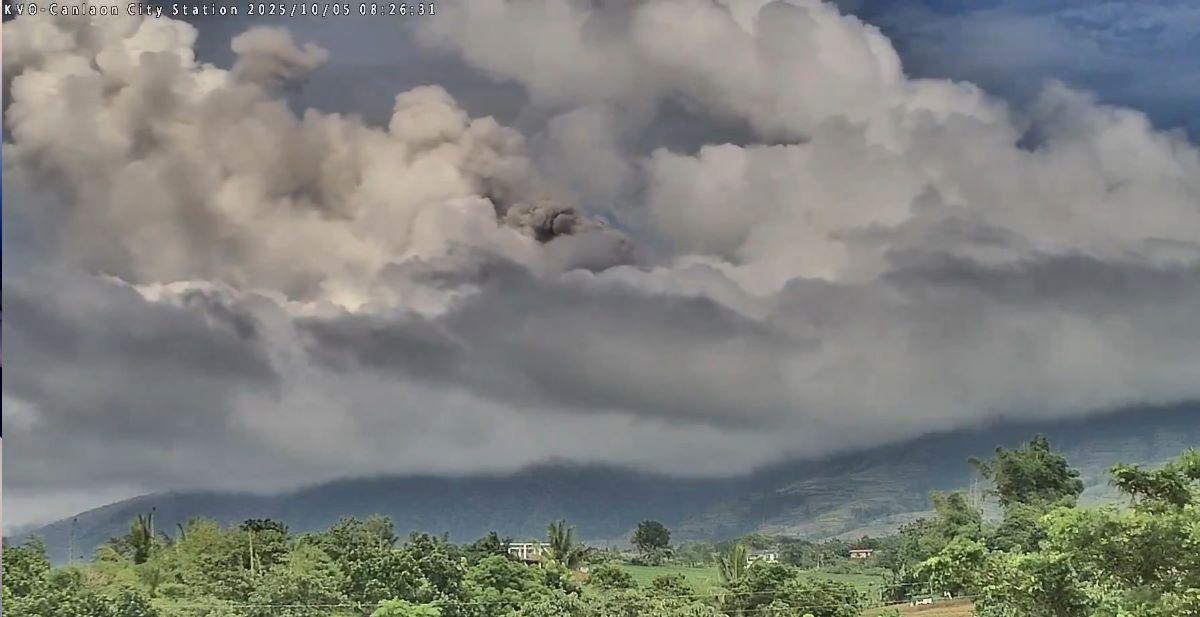WATCH: Kanlaon Volcano emits ash; Alert Level 2 remains
