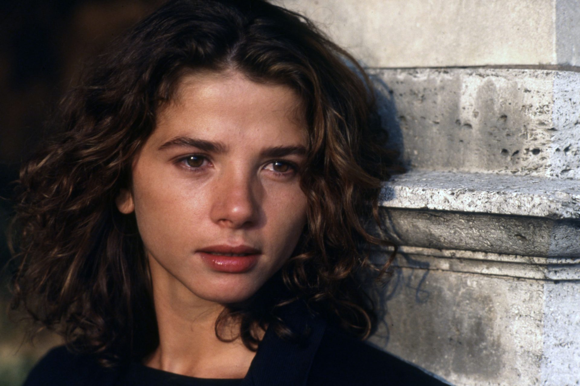 The early years of Victoria Abril