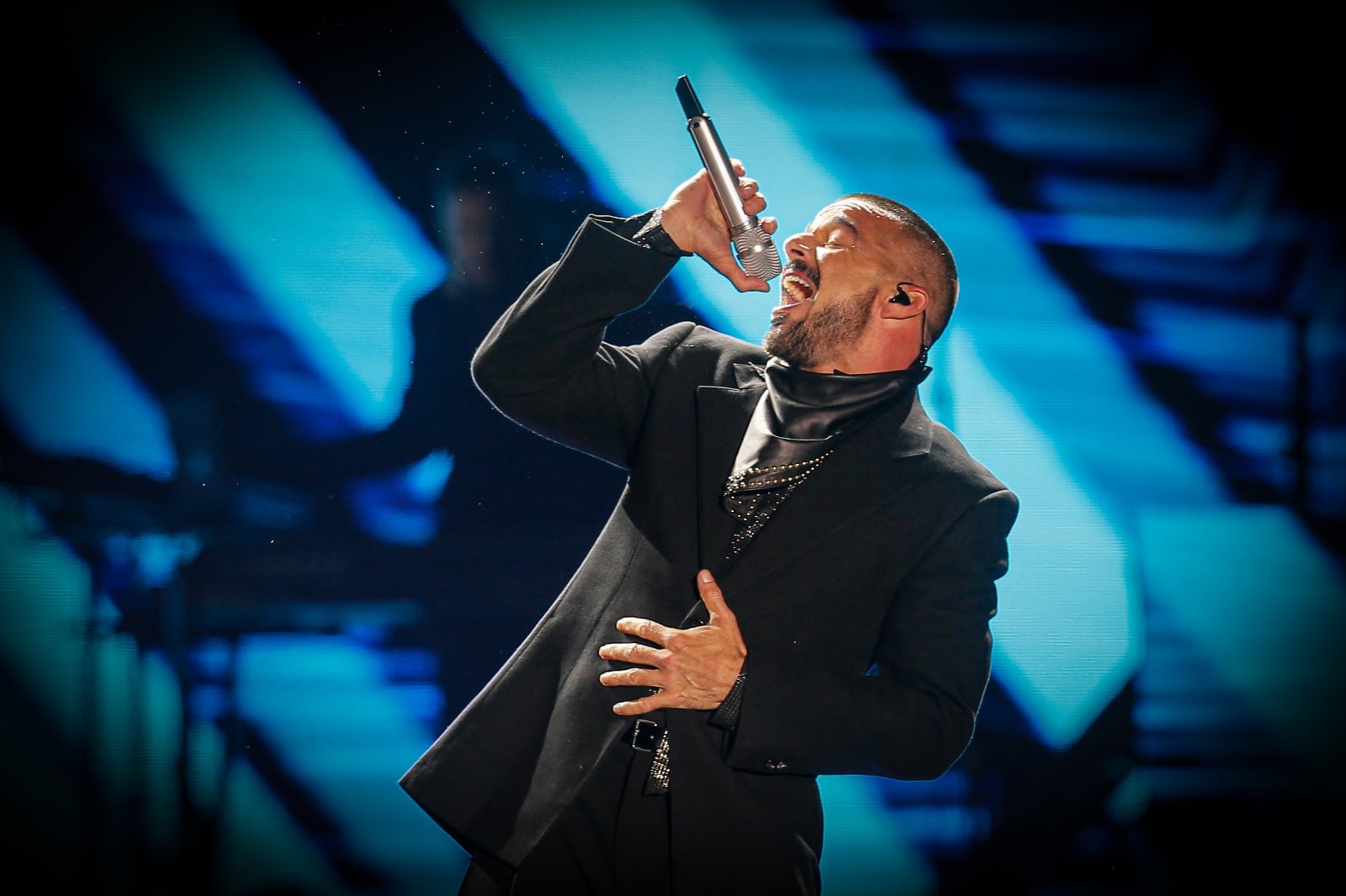 Una inauguración con baile y hits: Ricky Martin seduce al público en la ...