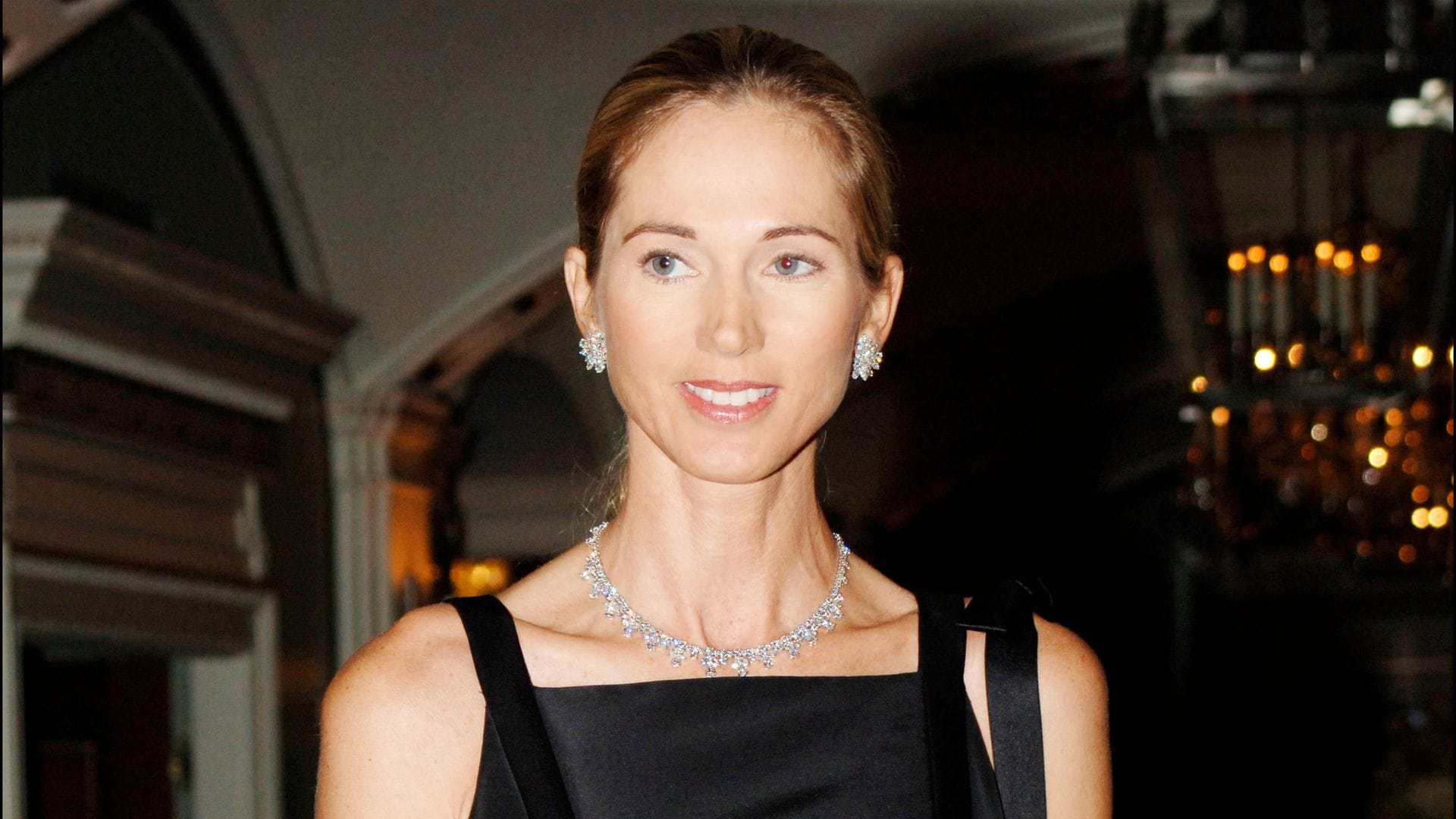 La coleta icónica de Miranda Rijnsburger cumple 60 años: el peinado ...