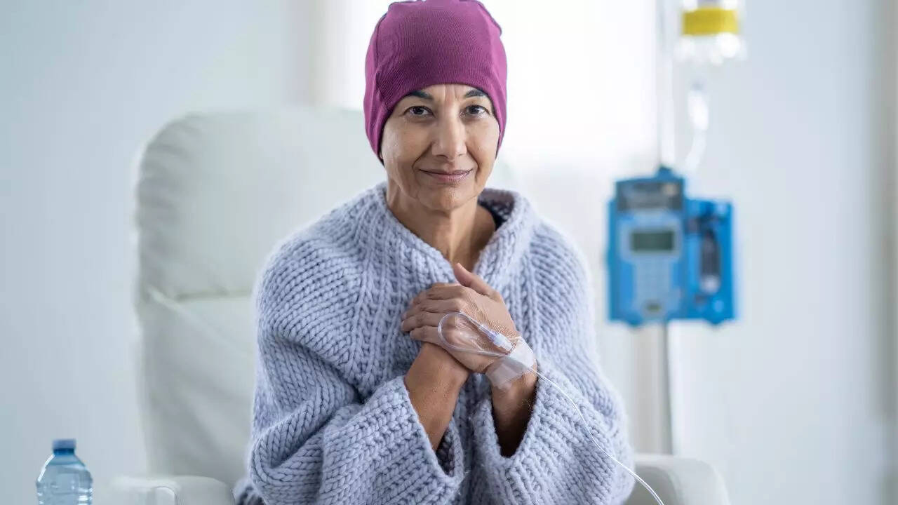 Hair loss reasons during chemotherapy: 5 causes, mechanisms, and regrowth