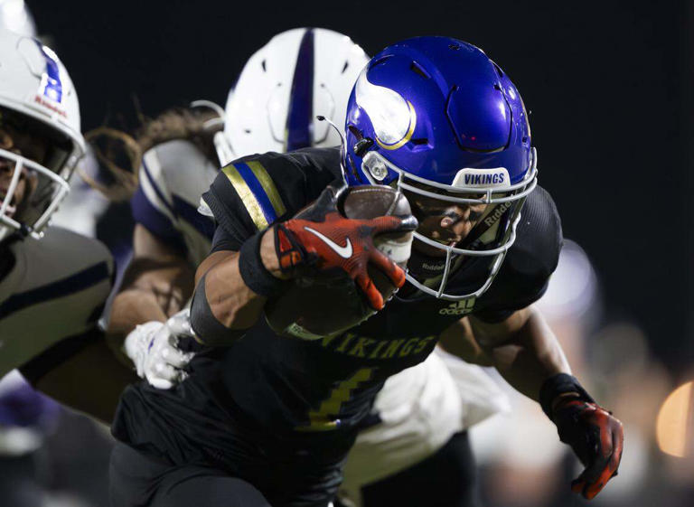 Week 7: AP, TNT, coaches poll Top 10 football rankings in Washington