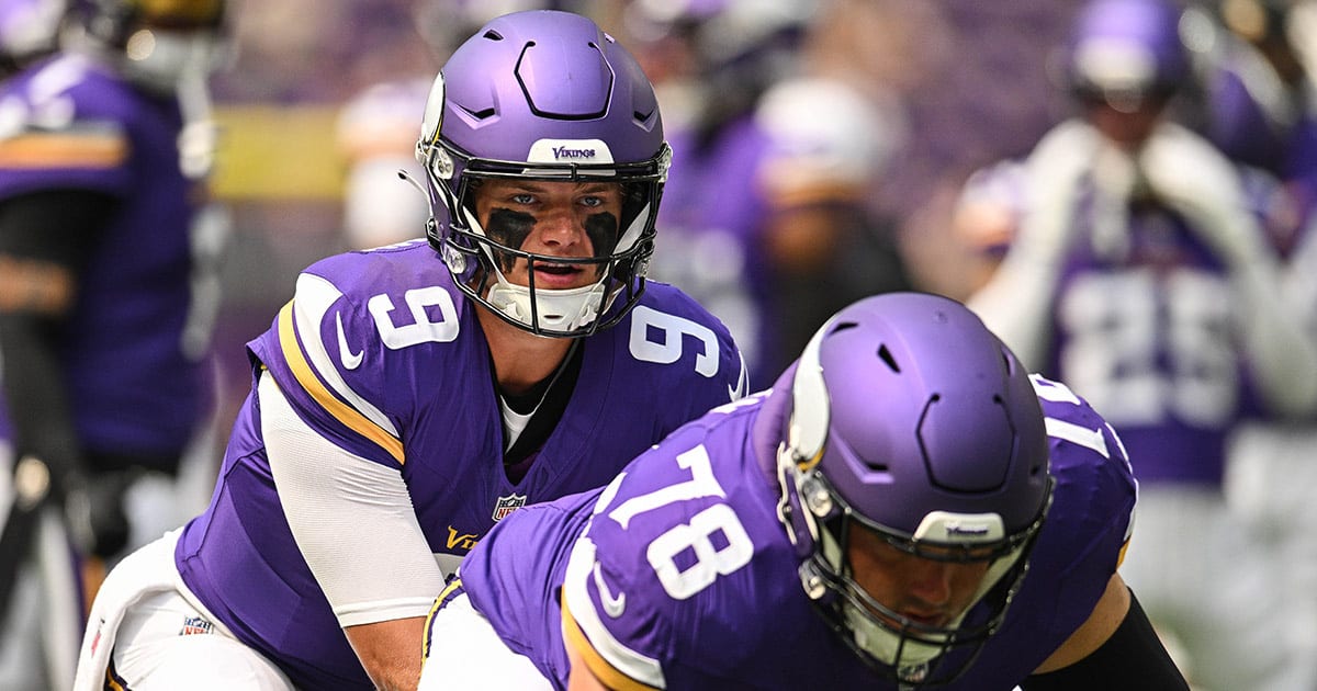 Ryan Kelly injury update: Vikings make major decision on OL after ...