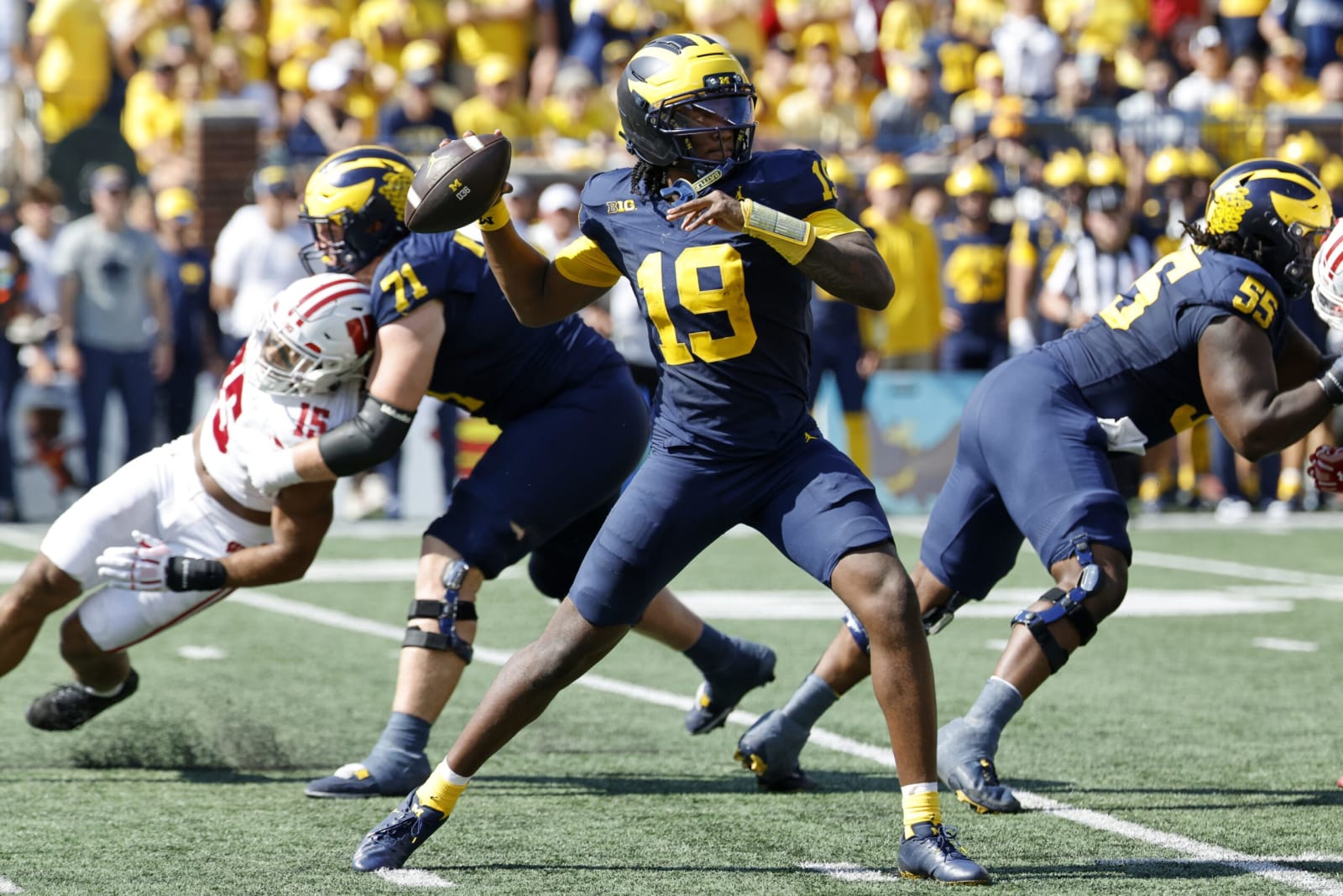 McCulley, Marsh spark Michigan passing game