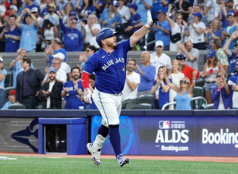 Giancarlo Stanton comes up empty in clutch spot as rough postseason ...