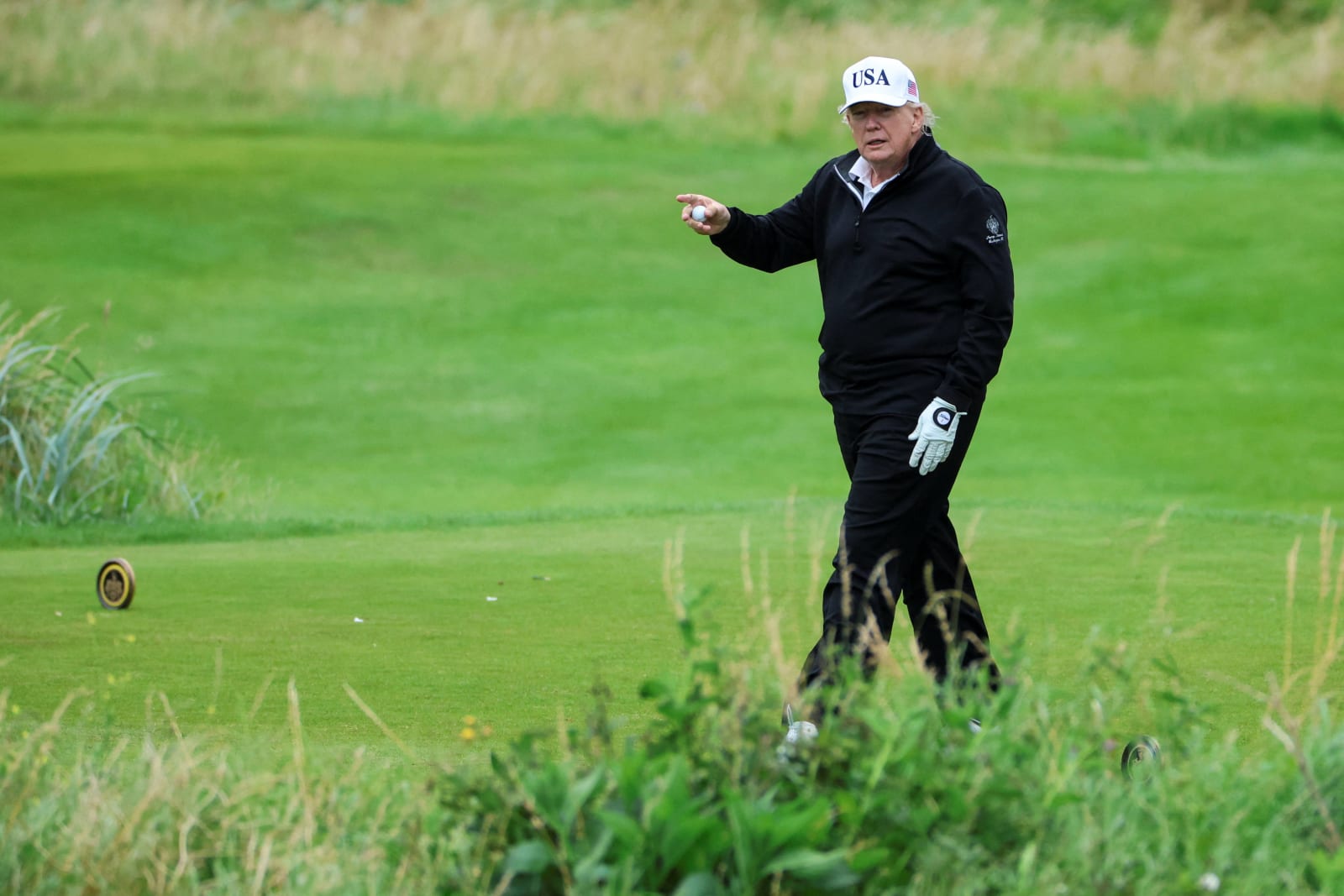 'Not for the peasants': Trump skewered online for golfing amid ...
