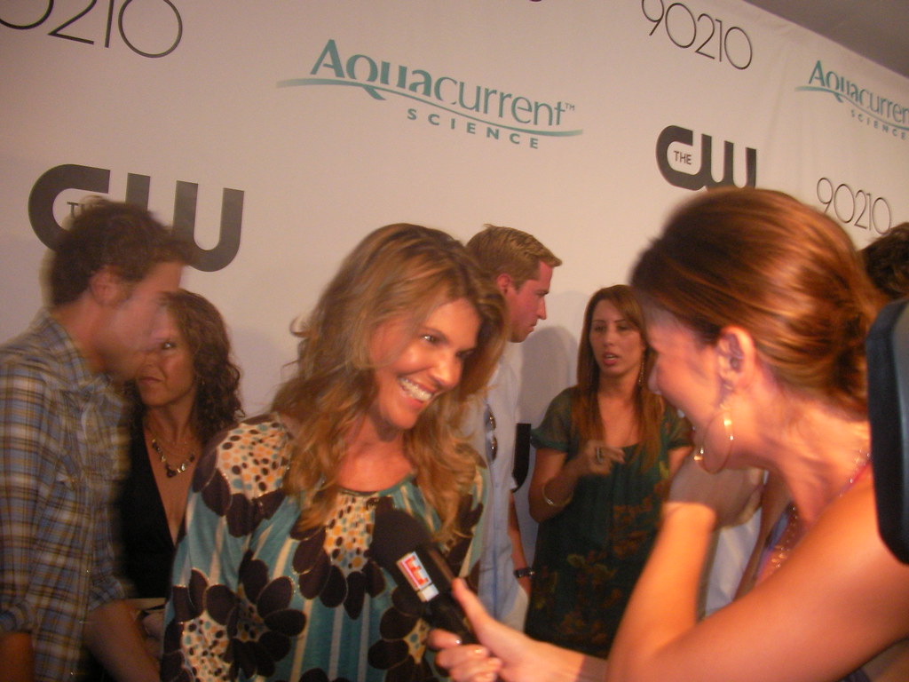 Lori Loughlin's Unfolding Story: A Deep Dive into Her Separation ...