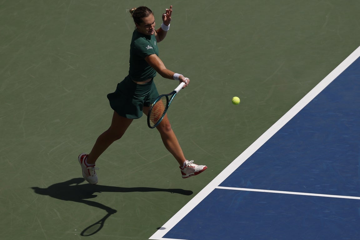 Stunning photos capture American tennis player Caty McNally in action