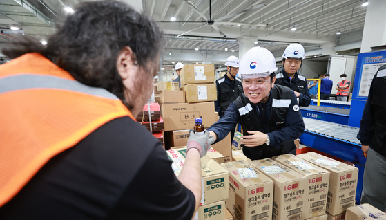 Spike in deliveries for Chuseok means hike in lost, damaged packages