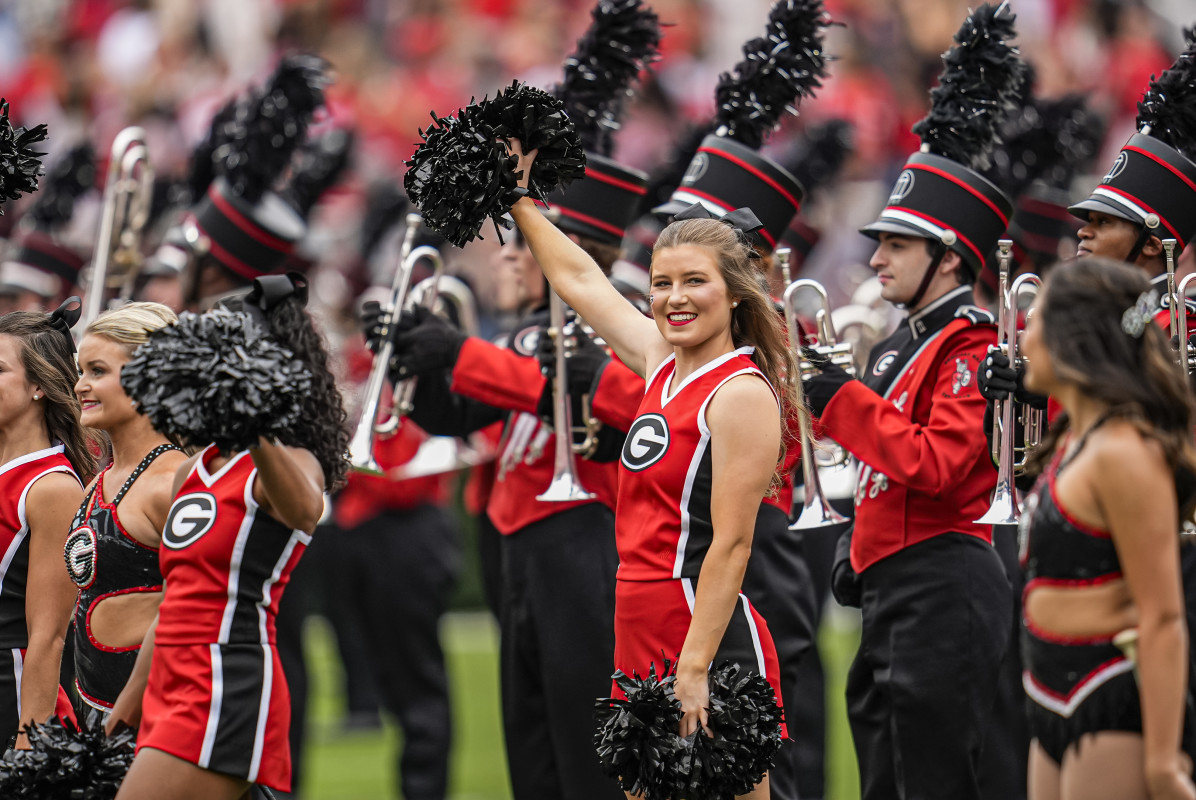 Georgia Cheerleaders Catch Attention With New Outfits For Kentucky Game