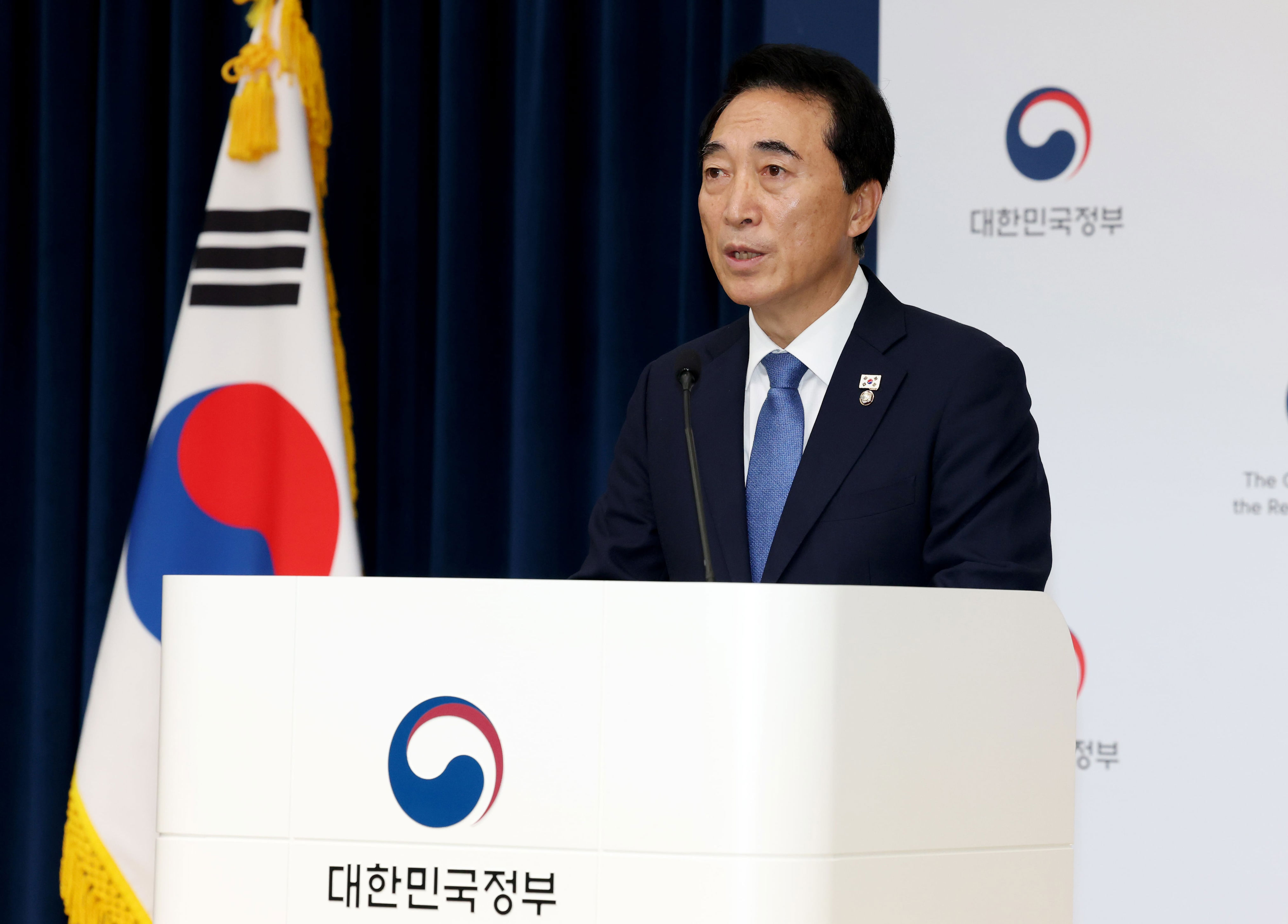 Democratic Party to Take Legal Action Against Joo Over President's Show