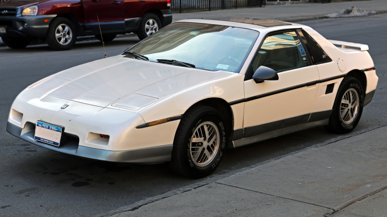 9 Cars that looked fast but weren’t